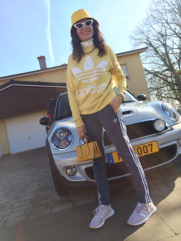 How to do Retro-chic sport trend - Mia Georgieva